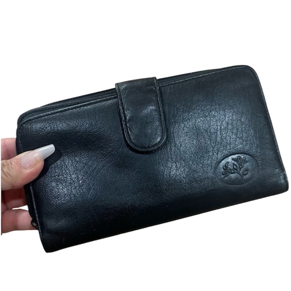 Buxton | Bags | Buxton Vintage Black Leather Checkbook Zip Up Wallet ...